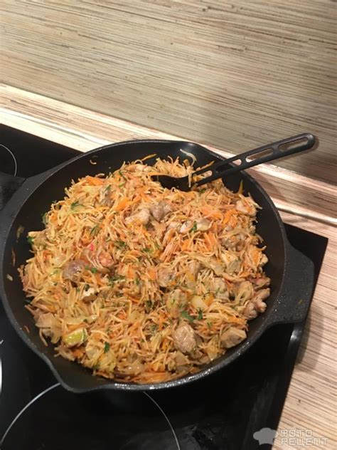 Рецепт: Жареная вермишель с мясом на сковородке | Быстро,просто,дёшево ...