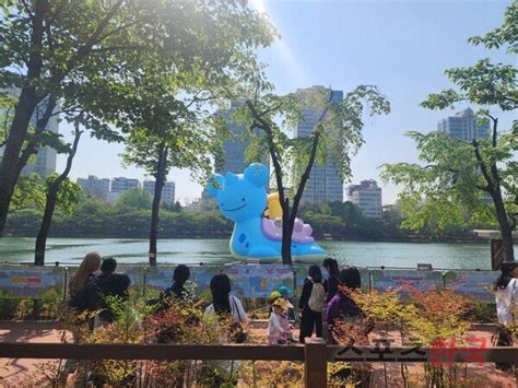 [현장] 롯데 계열사 총 집합…잠실 포켓몬타운 가보니 네이트 뉴스