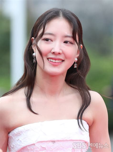 [e포토] 이세영 가을에도 핑크빛 아름다운 미모