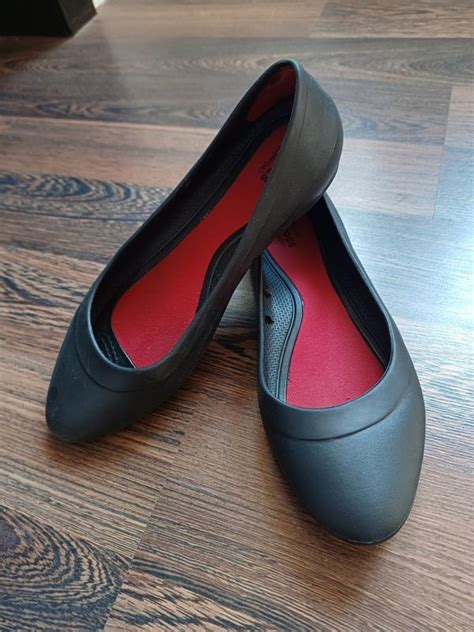 Crocs жіночі сандалі — ціна 500 грн у каталозі Сандалі Купити жіночі речі за доступною ціною на