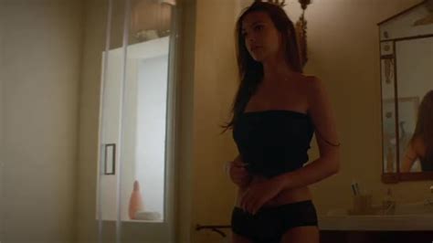 Watch It For The Plot Emily Ratajkowski Welcome Home Porn Gif Videomonstr Com