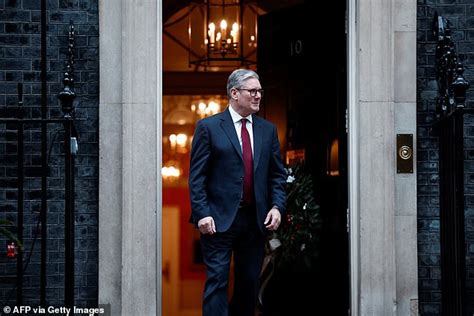 Keir Starmers Surrender Squad To Undo Brexit Pm Accused Of