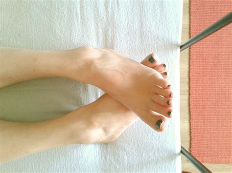 My Birthday Feet Rfeet