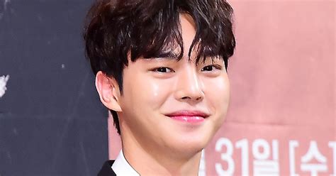 송강 수줍은 미소[엑s Hd포토]