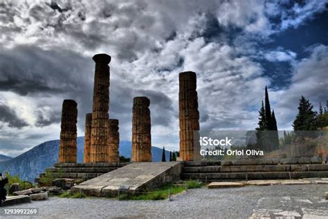그리스의 주요 기념물과 사이트의 전망 델파이의 유적 델파이오라클 0명에 대한 스톡 사진 및 기타 이미지 0명 고고학 고대 그리스 양식 Istock