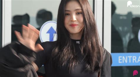 ฮันโซฮีเซอร์ไพรส์แฟนๆด้วยการเจาะคิ้ว Kpop ข่าวบันเทิงเกาหลี ดาราไอดอล และศิลปินเกาหลี ซีรี่ย์