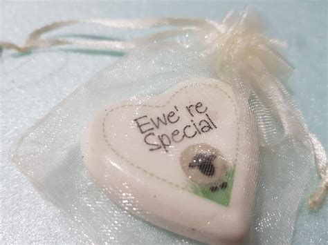 Сувенір овечка — ціна 40 грн у каталозі Сувеніри Купити товари для дому та побуту за доступною