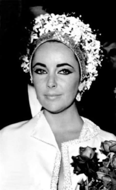 Pin By Angelina Dodd Cobb On Lets Go Back In Time Elizabeth Taylor