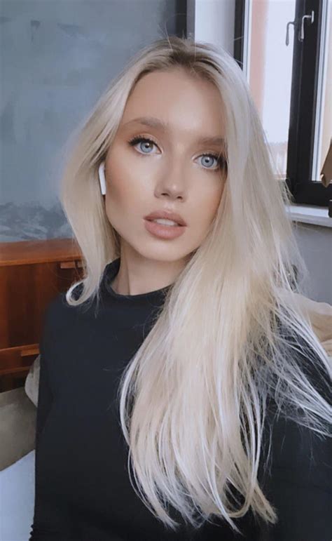 Polina Malinovskaya Rnewyorknine