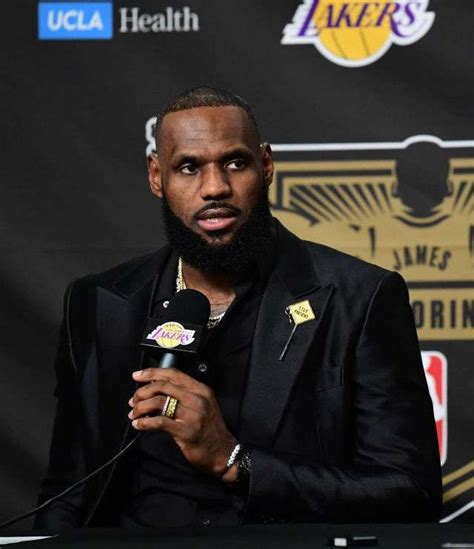 Lebron James Wears Maor Pin Ahead Of Breaking Record