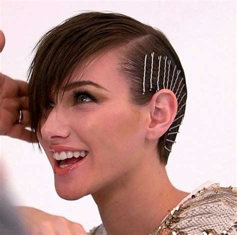 11 Side Swept Hairstyles For Every Occasion And Polished Look