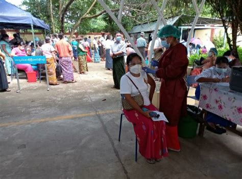 မင်္ဂလာဒုံမြို့နယ်တွင် အသက် ၁၈ နှစ်နှင့် အထက် ပြည်သူများအား ပထမအကြိမ် ကိုဗစ် ၁၉ ရောဂါ ကာကွယ