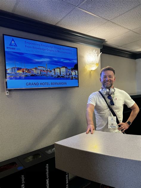 Knowledge Modeling And Data Analytics In Times Of The Semantic Web And