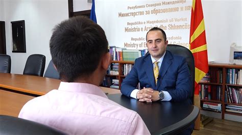 Телевизија 24 Јетон Шаќири за ТВ 24 Учебници ќе има за сите ученици до крајот на септември