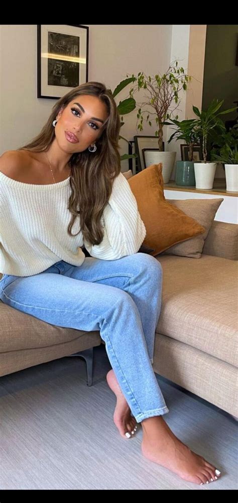 Melissa Sophia Feet