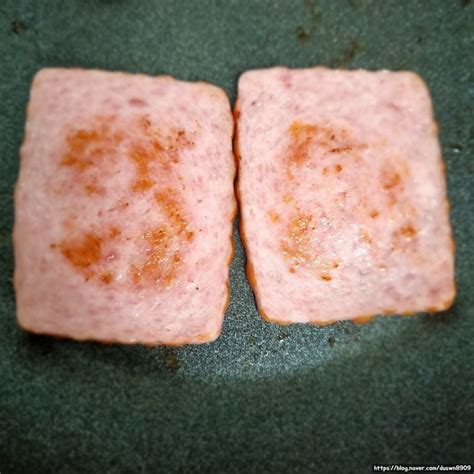 크루아상으로 샌드위치 만들기