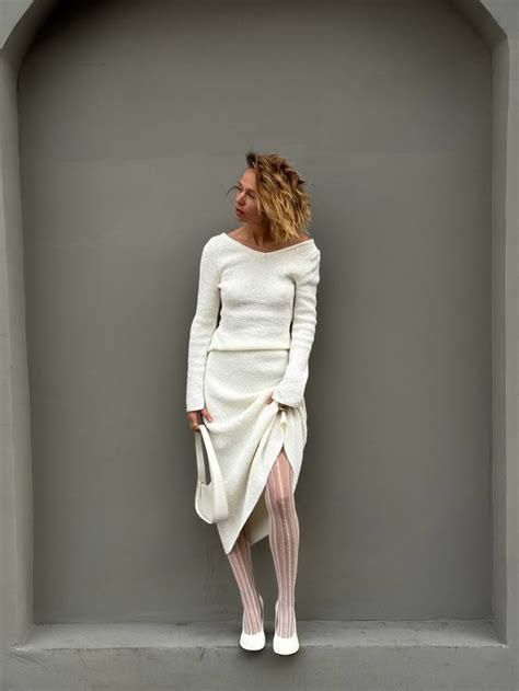 Монохромный образ Кружевные колготки Наряды Белые колготки