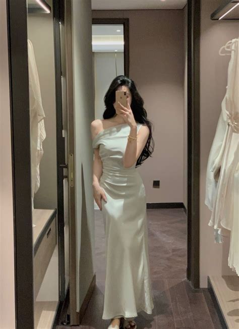 르뚜앙 당일출고 꿈틀 여름 셀프웨딩 브라이덜샤워 원피스 화이트 핑크 피로연 이브닝 슬리브리스 나시 오프숄더 새틴 롱원피스