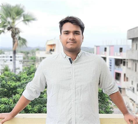 Who Is Akshat Singh Inspiring Entrepreneur Ceo Of Buildbraand