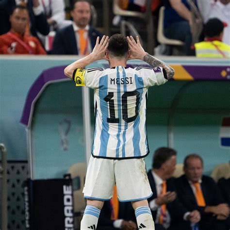 Lionel Messi Celebration Wallpapers Wallpaper Cave