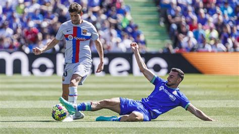 Лоши новини за Барселона сезонът за Сержи Роберто приключи