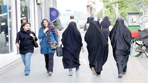 ببینید پاسخ عجیب بانکی‌پور به سوال مجری با آمدن اینترنت ماهواره‌ای