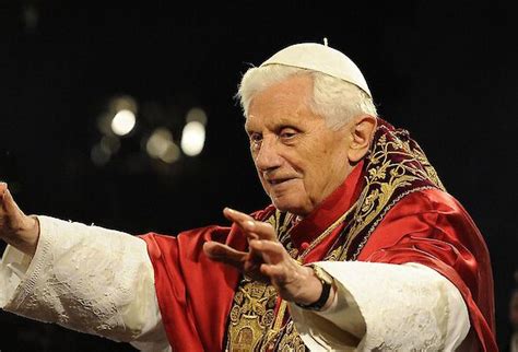 Почина бившият папа Бенедикт Xvi Strelanews