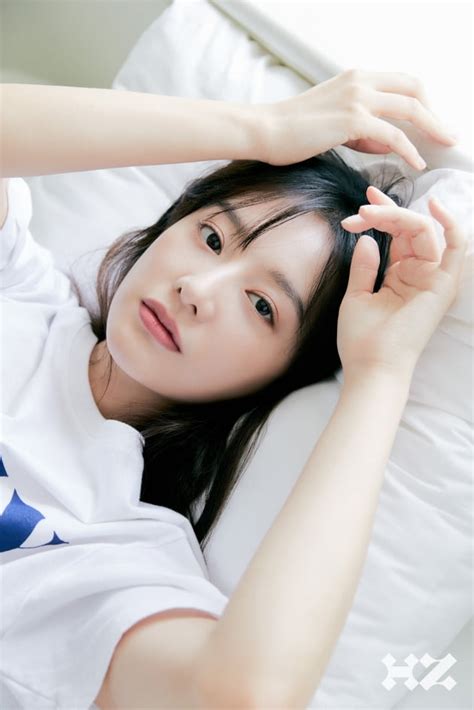 김지원 차분한 사람이라 생각했는데 장난치는 것도 좋아해…청아한 새 프로필 텐아시아