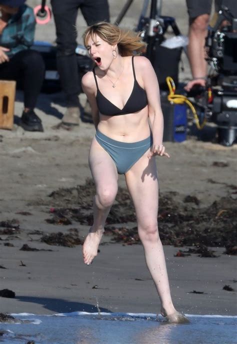 Lucy Boynton Sexy Pale Skinned Redhead In A Bikini Photos The Fappening