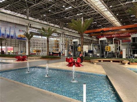 探秘三一重工“灯塔工厂”：湖北高校为“世界泵王”添智慧 湖北日报新闻客户端