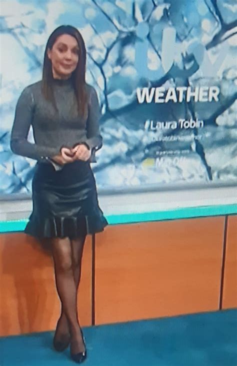 Pin By Derek Dhammaloka On Tv Ladies Weather Girl Lucy Itv Weather Girl Tv Girls