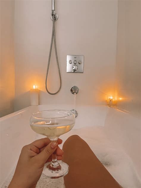 Релакс ванна Шампанское Ванна Свеча