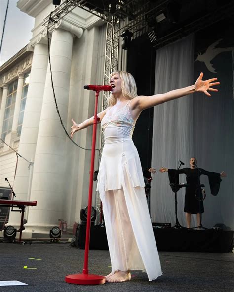 Aurora Aksness Feet
