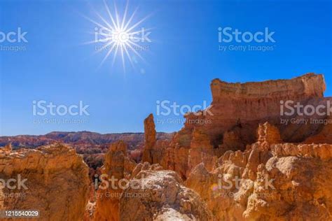 화창한 날에 아름다운 브라이스 캐년 국립 공원에서 놀라운 후두 사암 형성의 전망 미국 유타 주 0명에 대한 스톡 사진 및 기타 이미지 Istock
