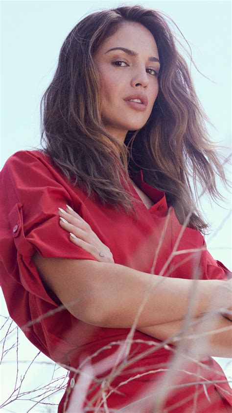 Pin On Celebrity Wallpapers