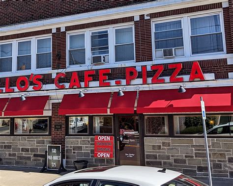 This Mom And Pop Pizzeria In Pennsylvania Has Been A Local Legend Since