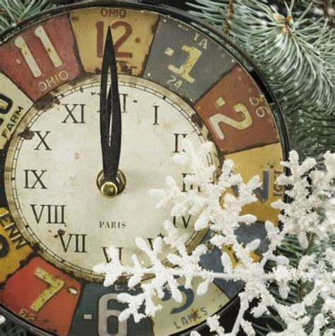 За да бъде цялата 2023 година изпълнена с пари ние ето как украсяваме къщата за новогодишните