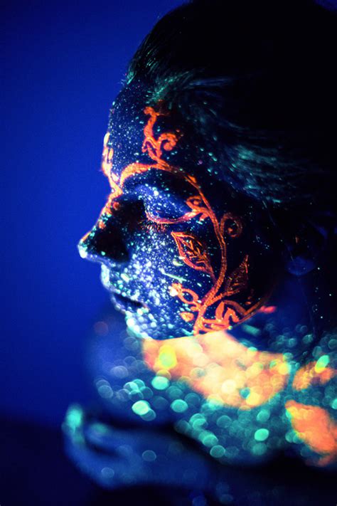 Be Mesmerized With The Glowing Effects Of Black Light Photography