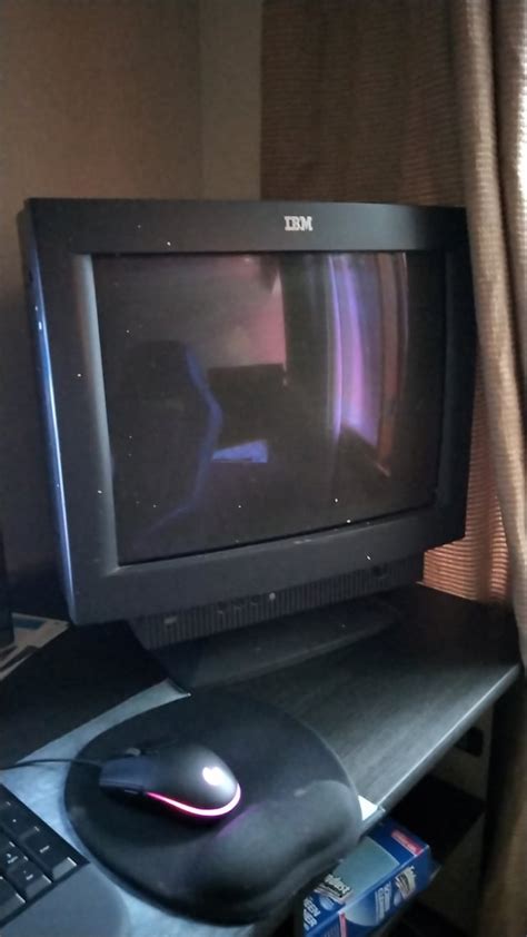 What Kind Of Port Is This Ibm G97 Crt Monitor R Fuckimold