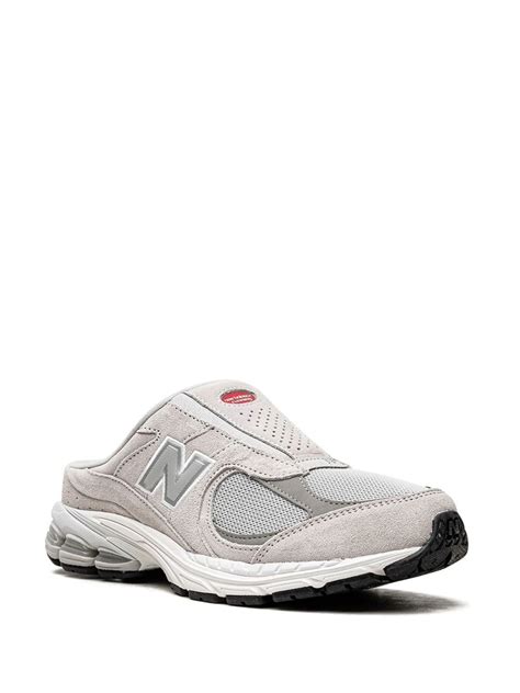 New Balance 2002r 그레이 뮬 스니커즈 그레이 Farfetch Kr