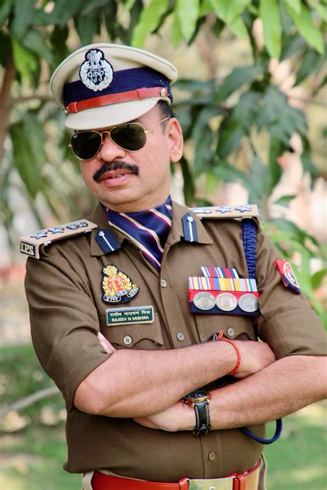 किसी ने खूब कहा है 👌 Ips Rajeev Narain Mishra