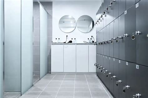 사이버틱한 블루 컬러 포인트 모던 인더스트리얼 148평 피트니스 센터 인테리어 아산 용화동