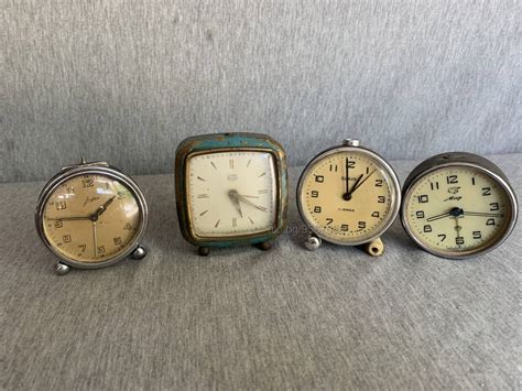 стари будилници Антиквариат Хасково неработещи за части или ремонт вижте снимките