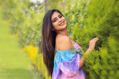 Spoorthi Gowda In Off Shoulder And Jeans Shorts South Indian Actress