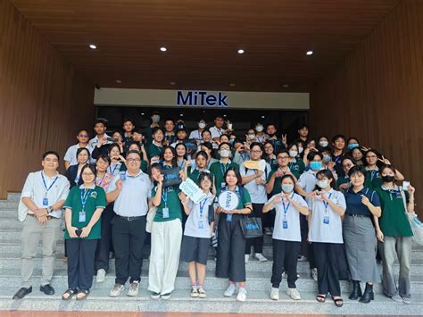 Hoạt động tham quan Công ty TNHH MiTek Việt Nam Khoa môi trường