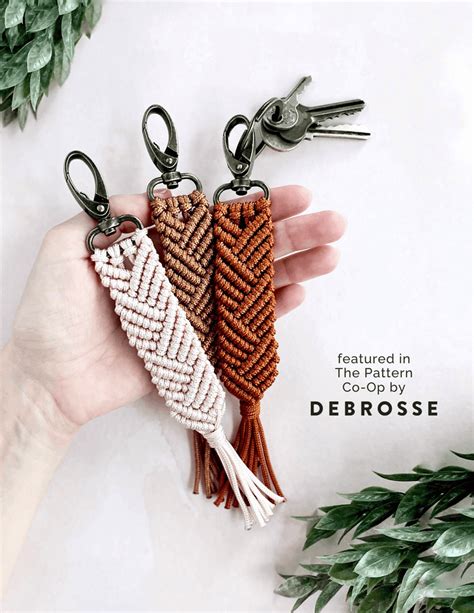 paracord macrame keychain pattern beginner quinn manifold witness
