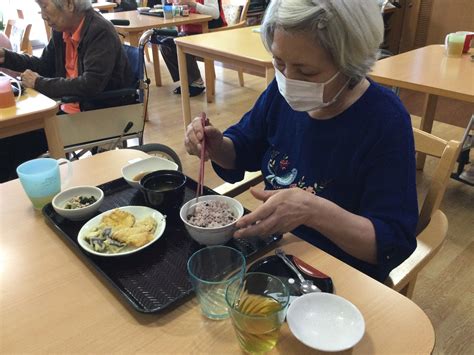 敬老の日のお昼ごはん フロンティアの介護 こまきの憩のブログ