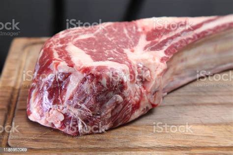 생 신선한 고기 리브아이 스테이크 토마호크 스테이크 고기 쇠고기 스테이크 원시 고기 갈비 스테이크에 대한 스톡 사진 및 기타 이미지 갈비 스테이크 갈비 음식 고기