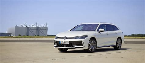 Nowy Volkswagen Passat B9 2024 Przestronność I Jakość Wnętrza Silniki