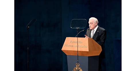 Мартин Скорсезе Пожелавам всичко най добро на феновете си в България